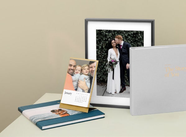 Holiday Gift Guides for Your Entire List | Artifact Uprising